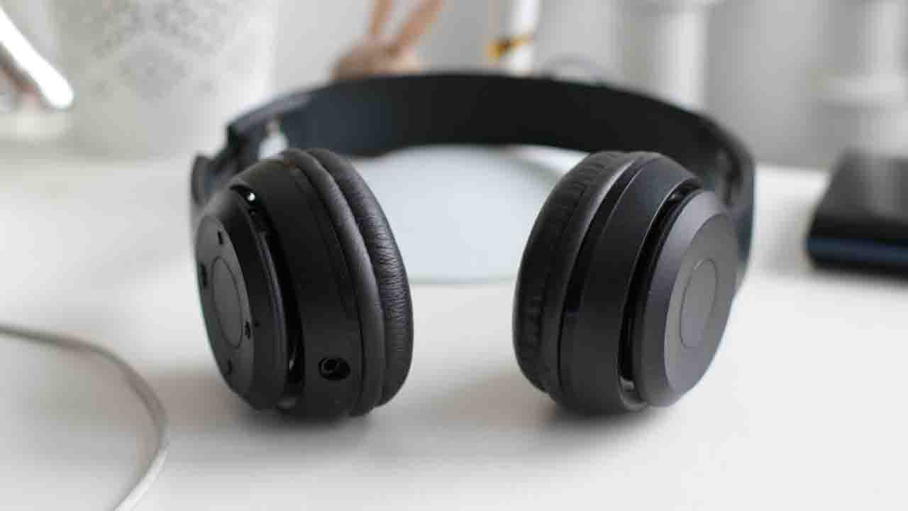 How to Setup Your Headset for Gaming on PC, Xbox and PS5